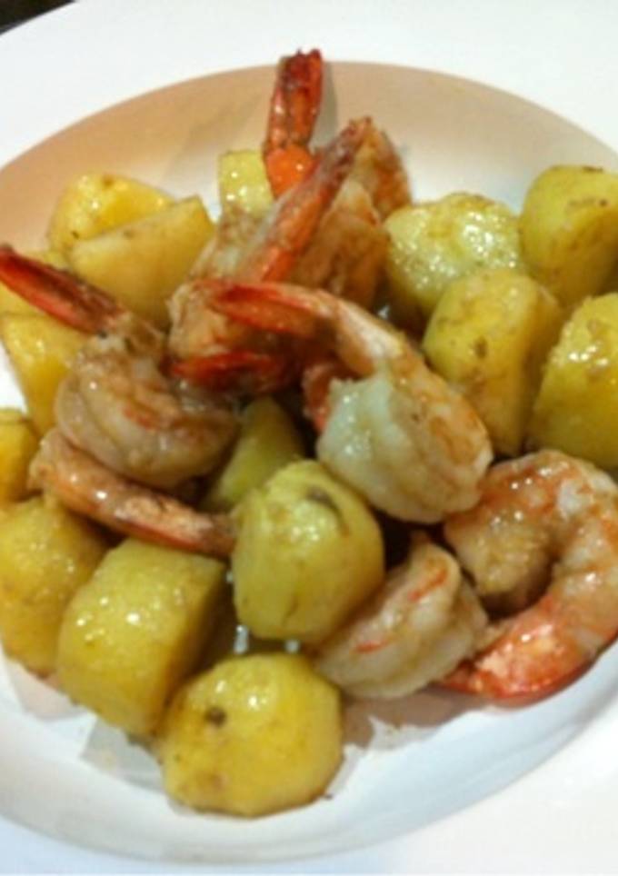 簡単★海老とジャガイモのアンチョビ炒め by 輝AKIRA 【クックパッド】 簡単おいしいみんなのレシピが392万品