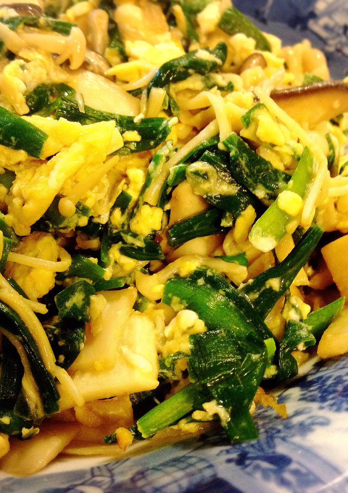 にら玉きのこ by ☆あみー☆ 【クックパッド】 簡単おいしいみんなのレシピが392万品