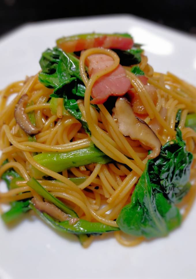 小松菜とベーコンの和風パスタ by 江上隼人 【クックパッド】 簡単おいしいみんなのレシピが392万品