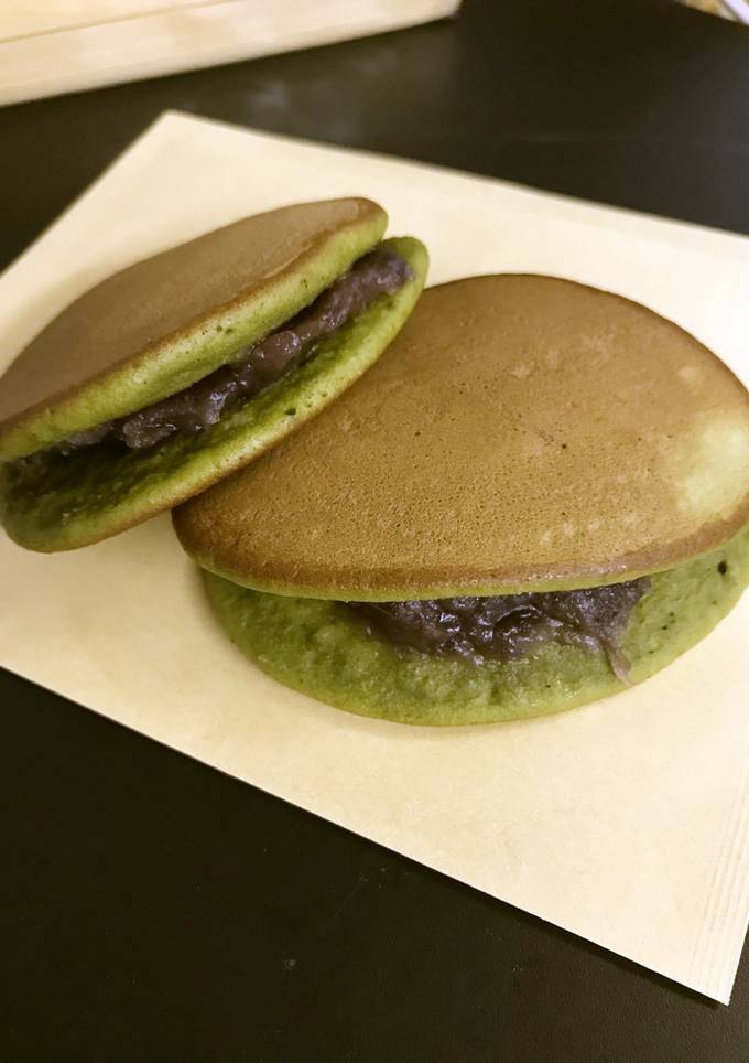 抹茶どら焼き(山梨製餡粒あん入) by はーたんのおっかさん 【クックパッド】 簡単おいしいみんなのレシピが392万品