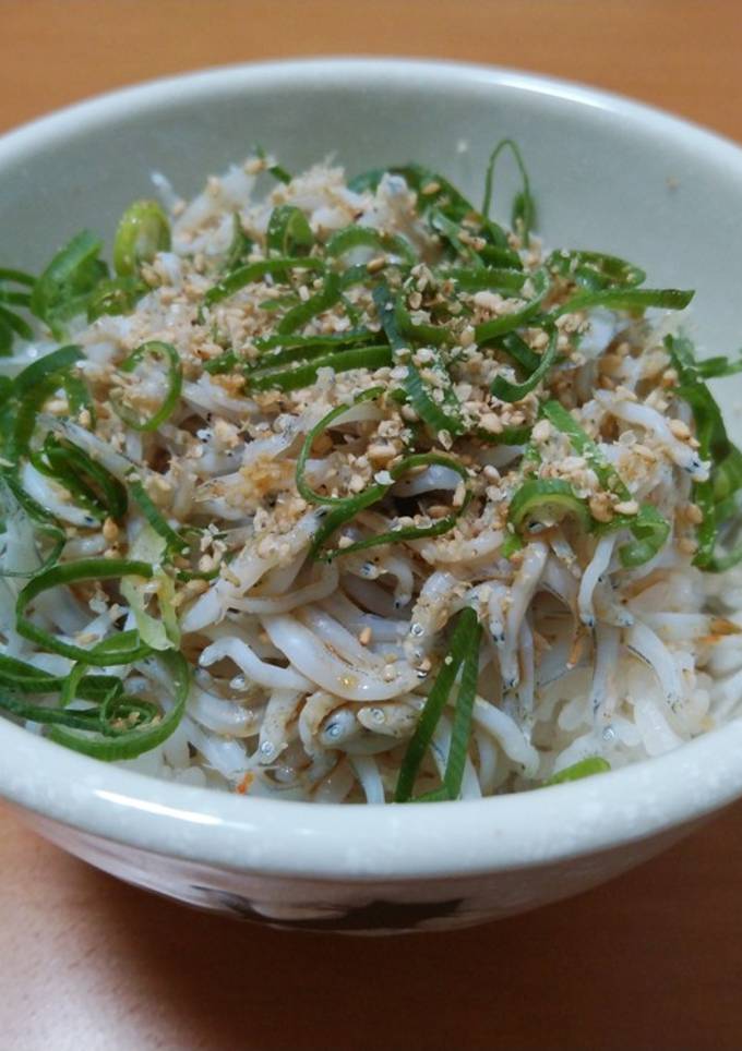 のせるだけ簡単美味しい☆釜揚げしらすご飯 by すまくっく 【クックパッド】 簡単おいしいみんなのレシピが392万品