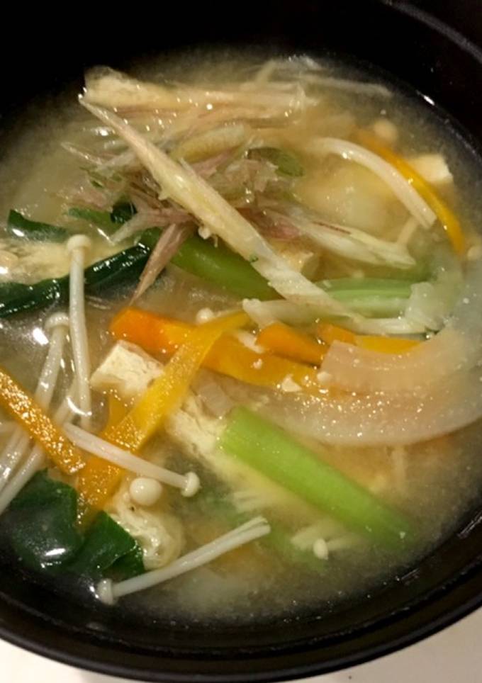 自分をいたわる カラフル味噌汁 by 時短ダンドリスト 【クックパッド】 簡単おいしいみんなのレシピが392万品