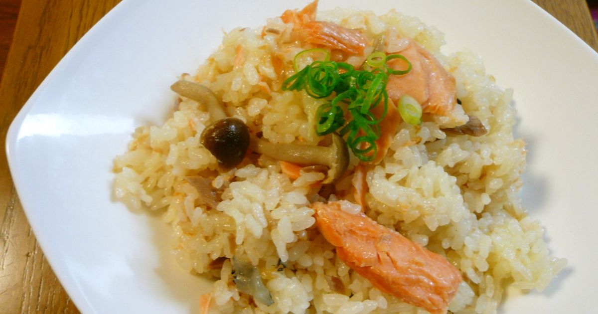 基本からアレンジまで！思わずつくりたくなる「鮭 ピラフ レシピ 人気」のレシピ集 | クックパッド