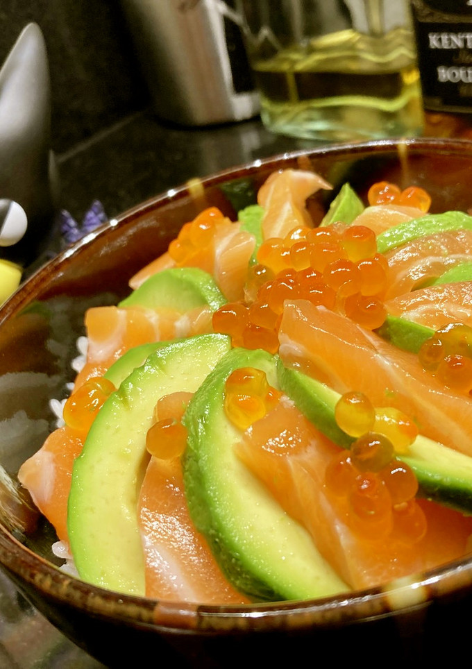 Salmon Sashimi Don by lemmuh 【クックパッド】 簡単おいしいみんなのレシピが392万品